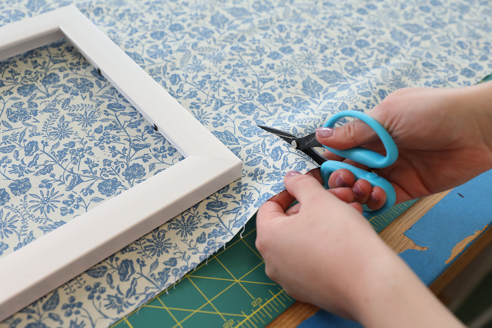 How to Make a Fabric Wrapped Frame – Collage Quilter